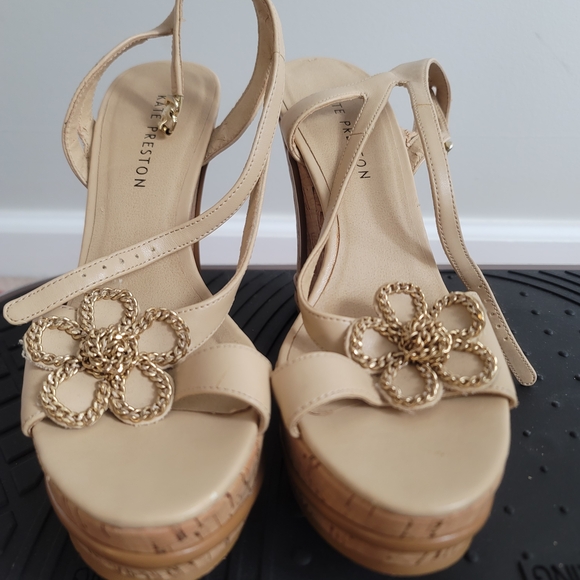 Kate Preston | Shoes | Kate Preston Cream Platform Sandals With Gold ...